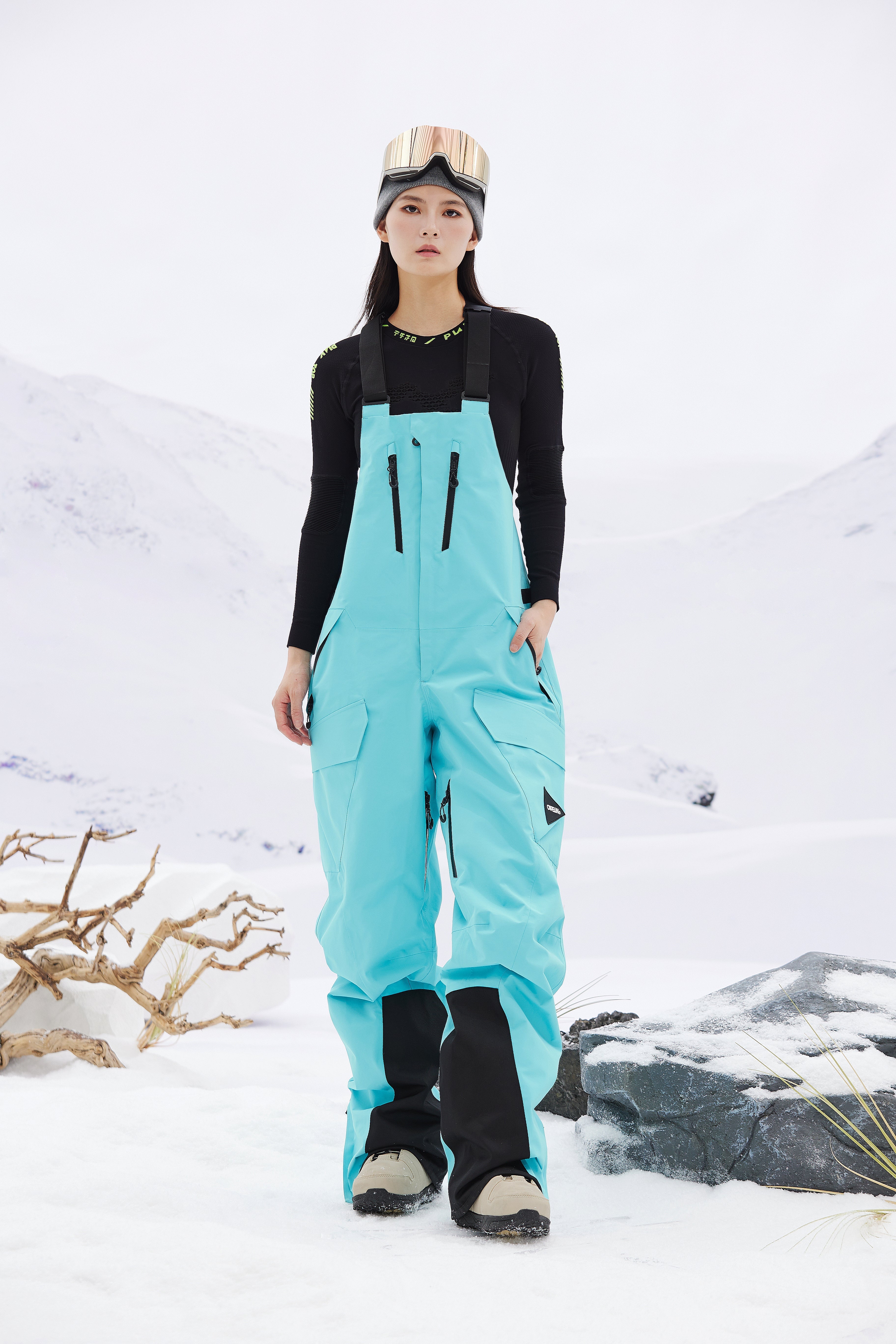 Your Snow Bib Handbook: How to Choose the Perfect One – CAPELIN CREW